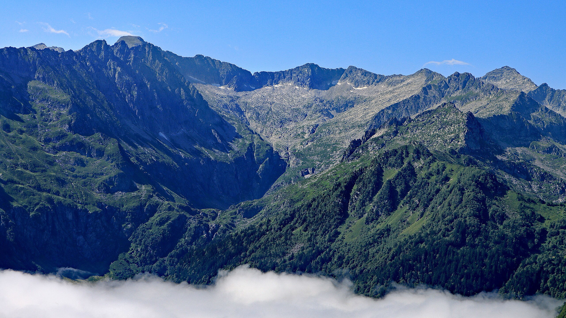 Discovering the most beautiful villages in the Pyrénées