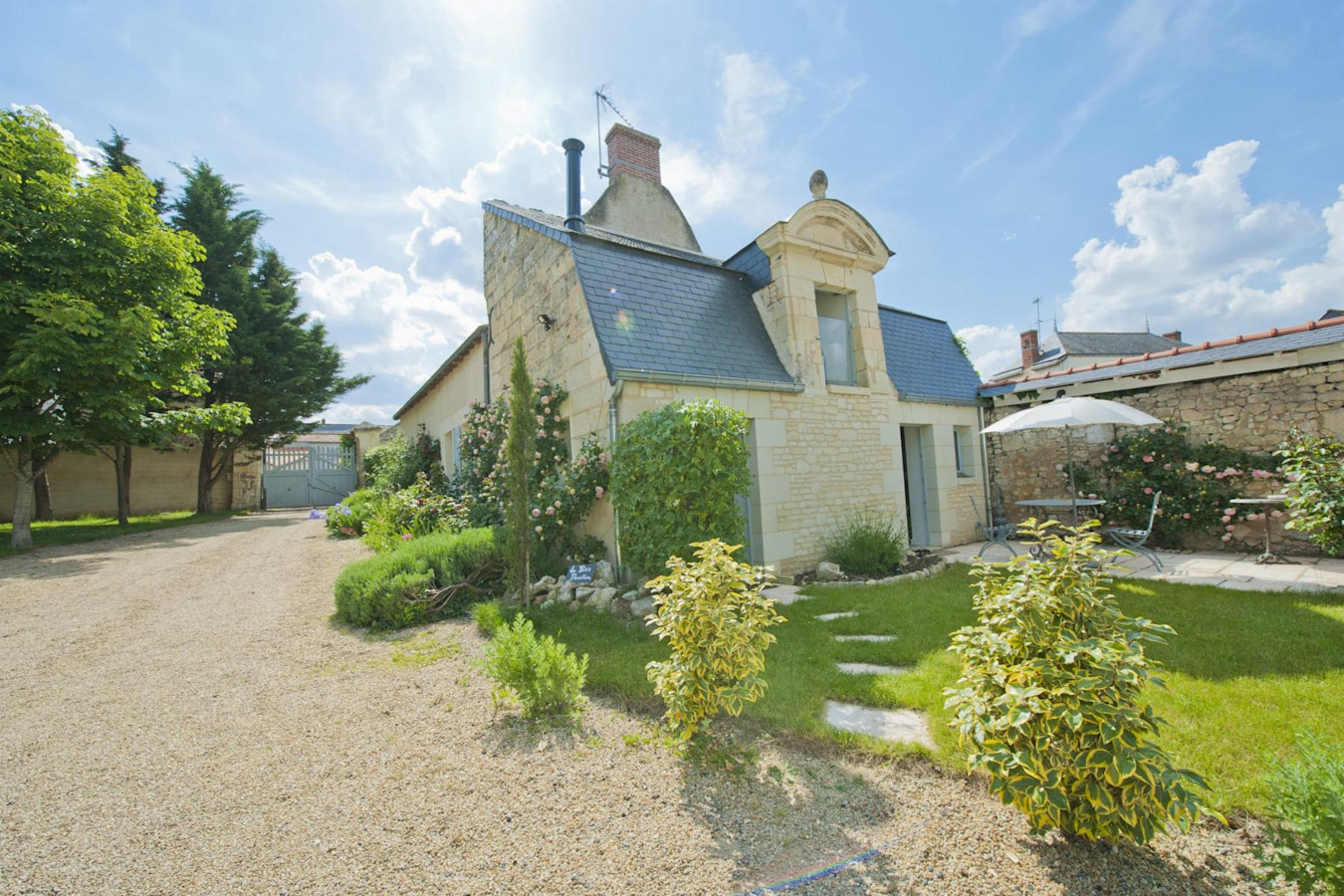 Tiny houses for holiday rental with Pure France