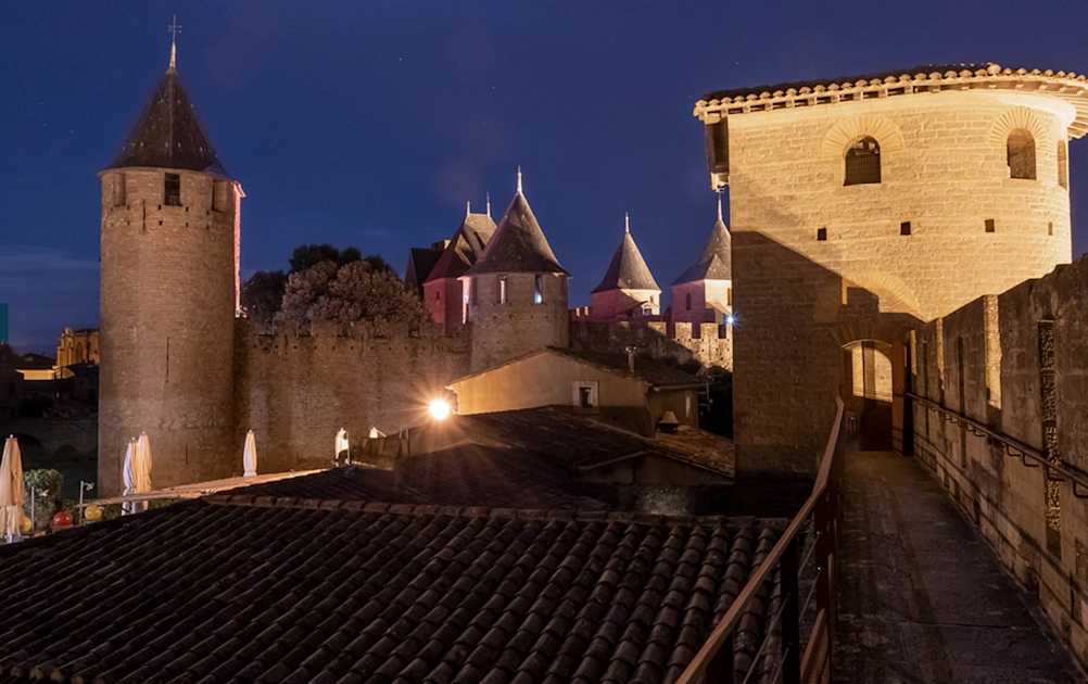 Ramparts & lights, night tour - Medieval City