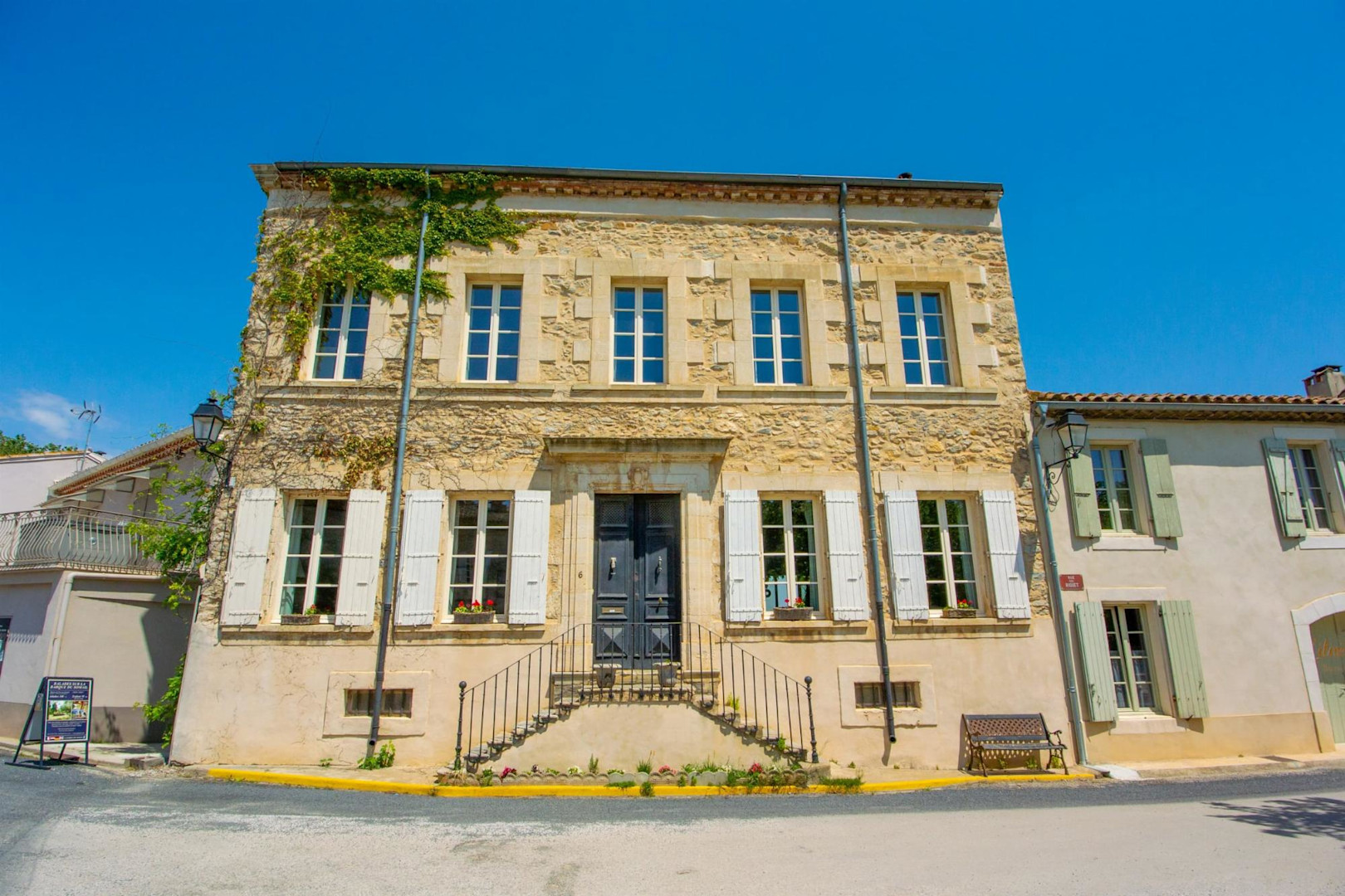 Le Somail, une halte de Charme sur le Canal du Midi