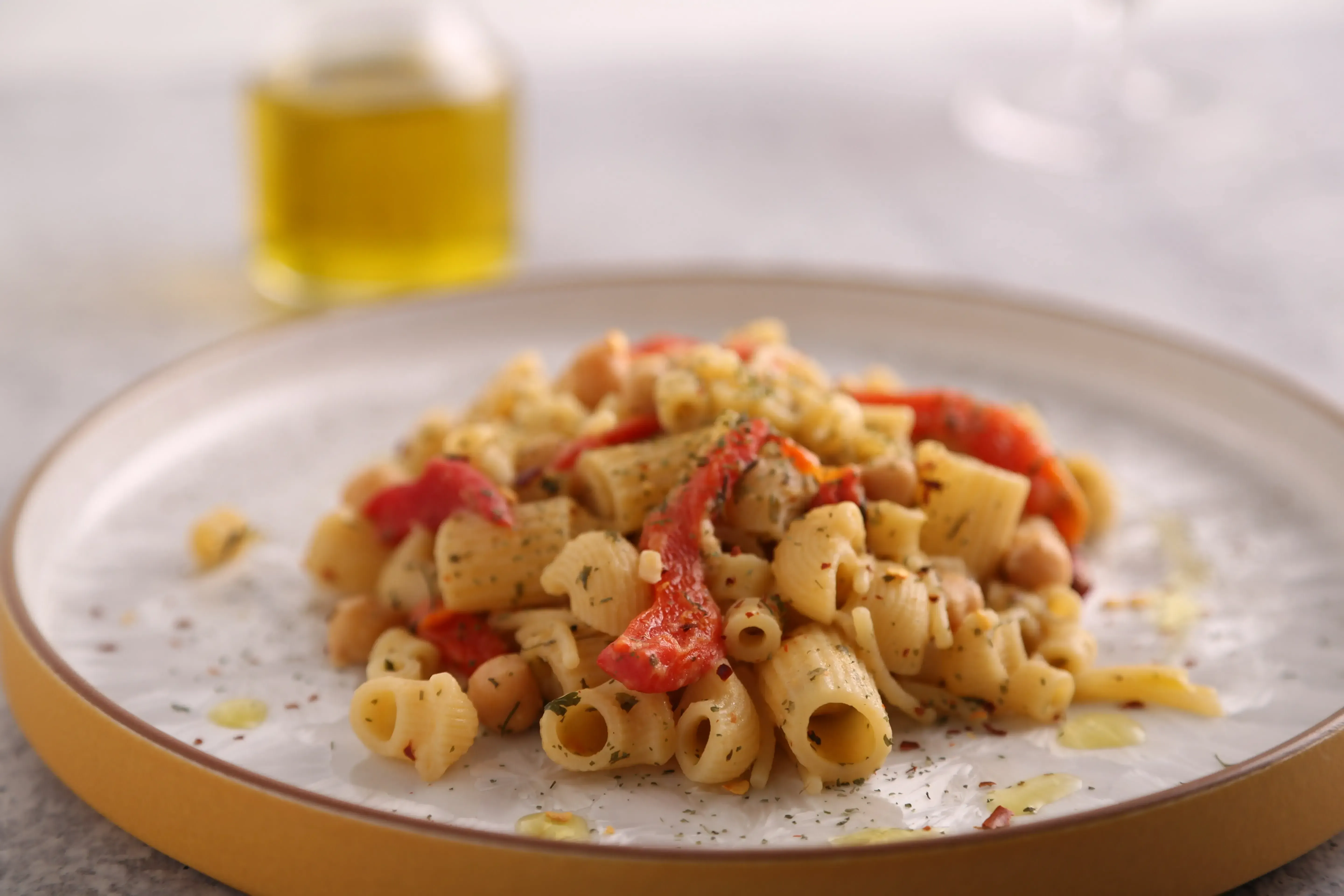 Pasta Mista Recipe with Garlic, Chickpeas, Roasted Peppers & Parsley ...