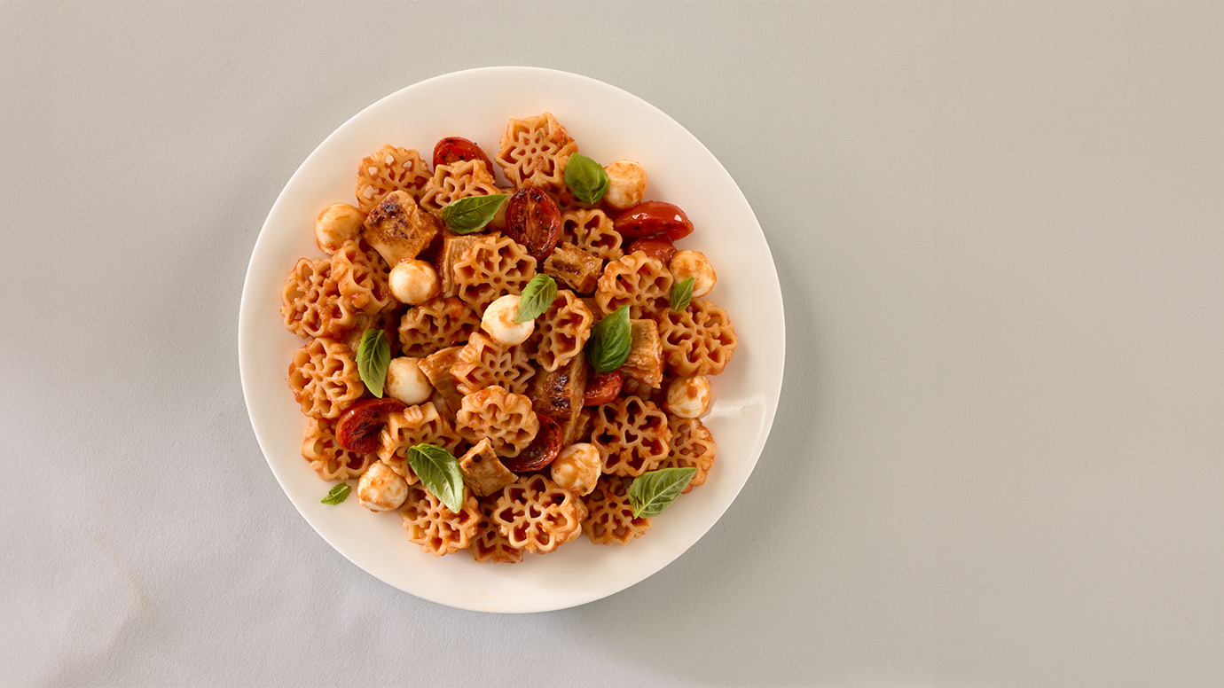 Snowfall Caprese Chicken Recipe | Snowflake Pasta | Barilla