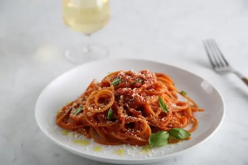 Red Lentil Spaghetti with Tomato & Basil Sauce | Barilla