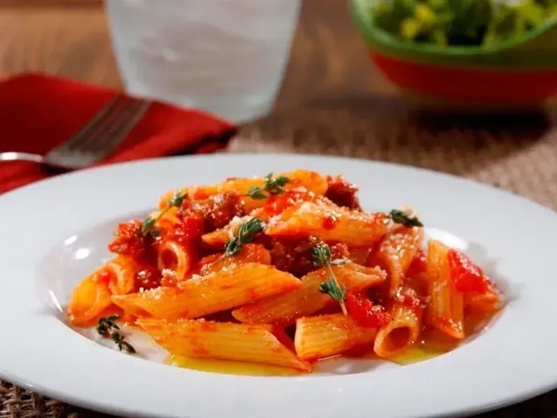 Gluten Free Penne with Spicy Italian Sausage Ragout and Thyme | Barilla