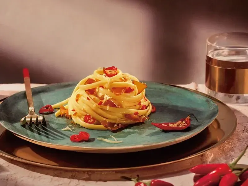 Classic Blue Box Linguine with Garlic Oil, Red Pepper & Lemon | Barilla