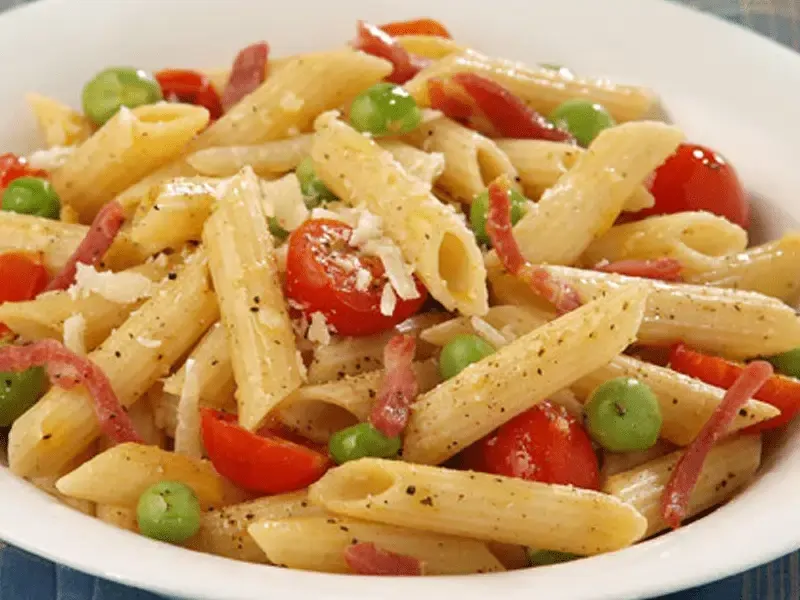 Protein+® Penne with Pancetta, Tomatoes & Peas | Barilla