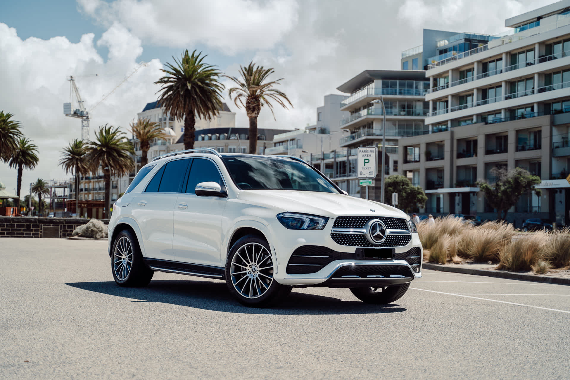 Mercedes-Benz GLE300d (2019) #1036 | Summon