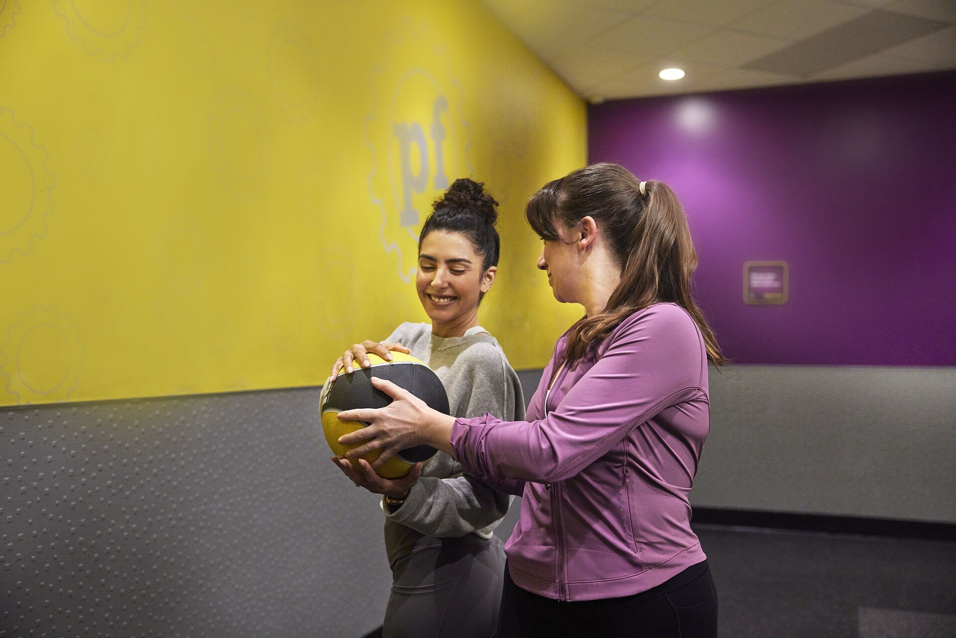 10 Fun Partner Workouts For You and Your Gym Buddy