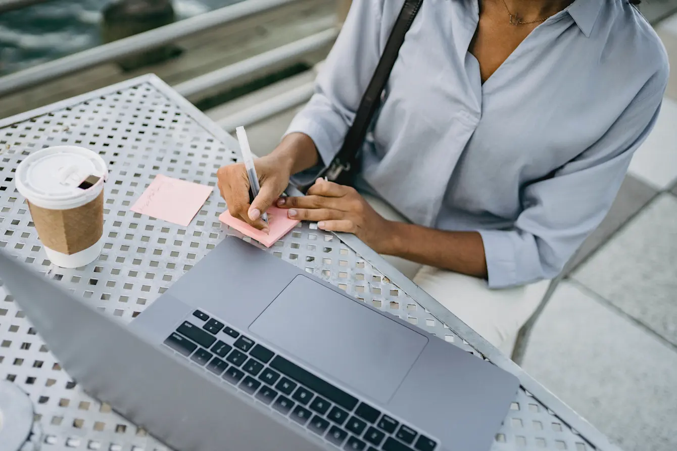 Dit moet je weten over inburgeren - RefugeeHelp