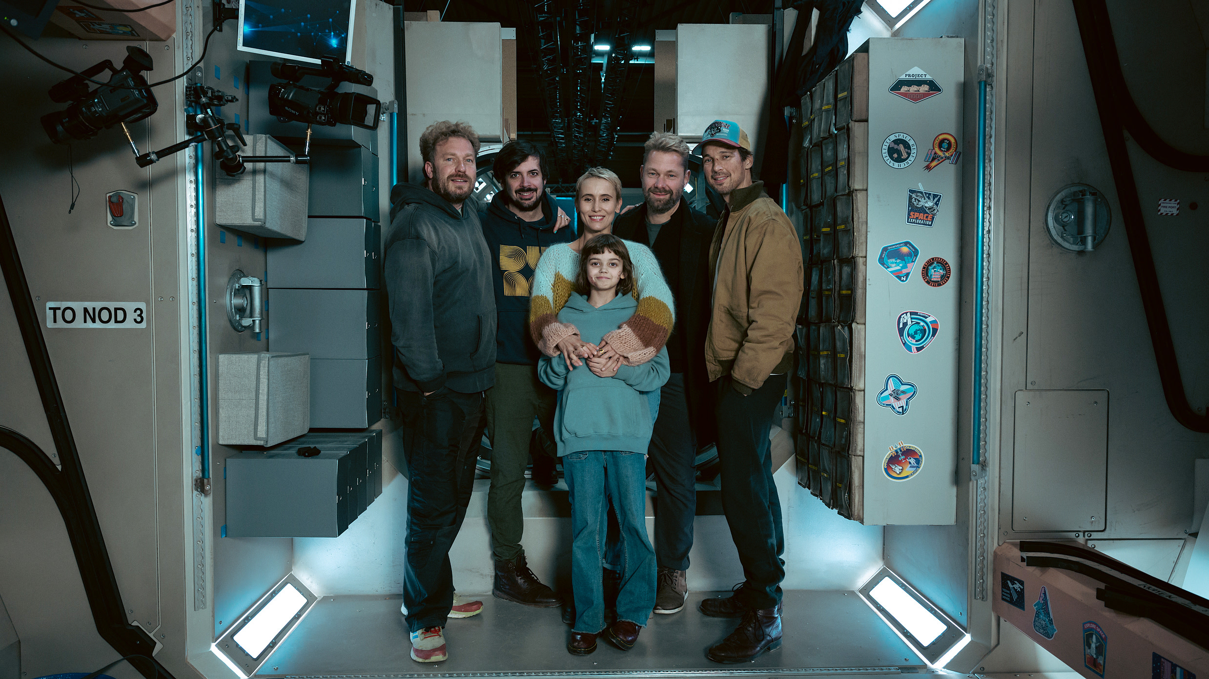 'Hello' (AT) - New Netflix Series in production starring Florian David ...