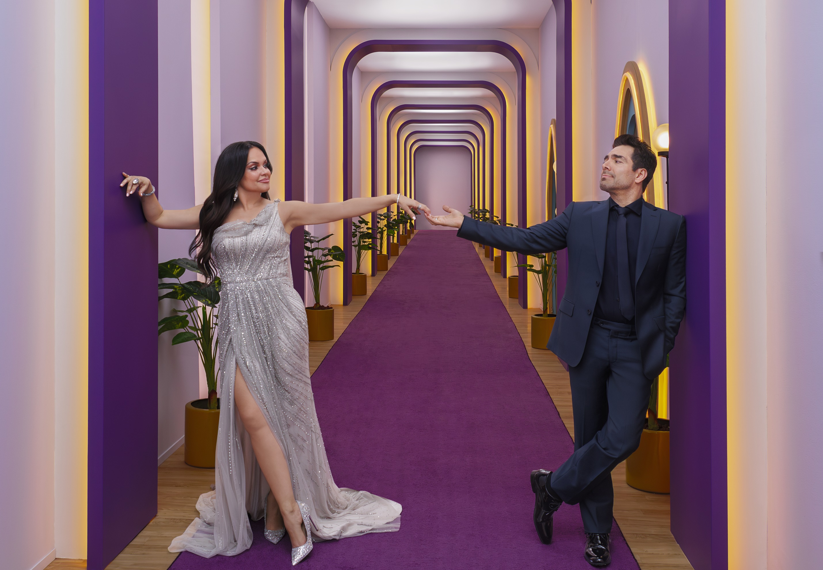 Omar y Lucy Chaparro serán los anfitriones de Love is Blind México - About Netflix