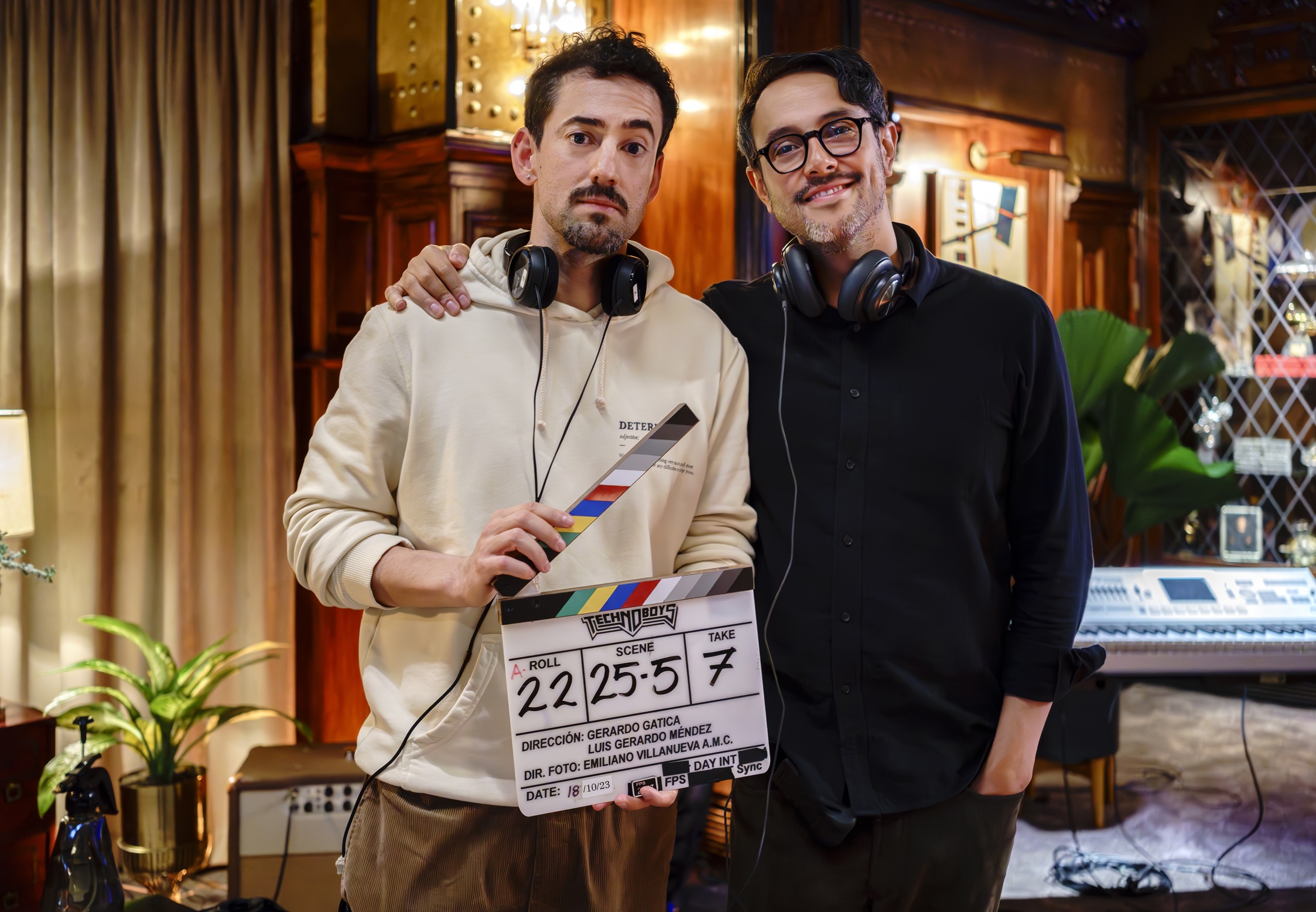 Netflix anuncia Technoboys, la ópera prima de Luis Gerardo Méndez en co-dirección con Gerardo ...