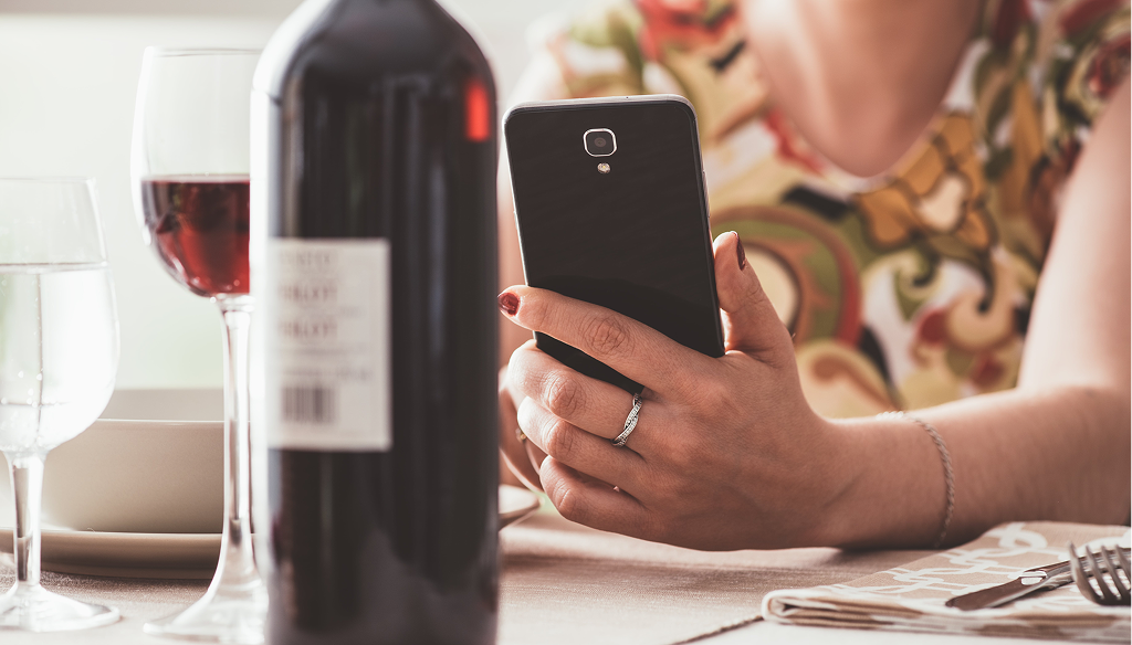 A Guide to Connected Packaging in the Wine Industry | io.tt