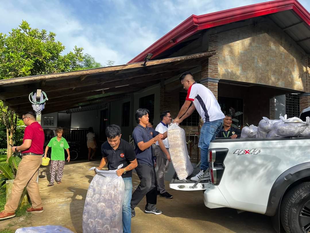 Los Baños Resident Chapter "Gentong Ani" Project A Success | The ...