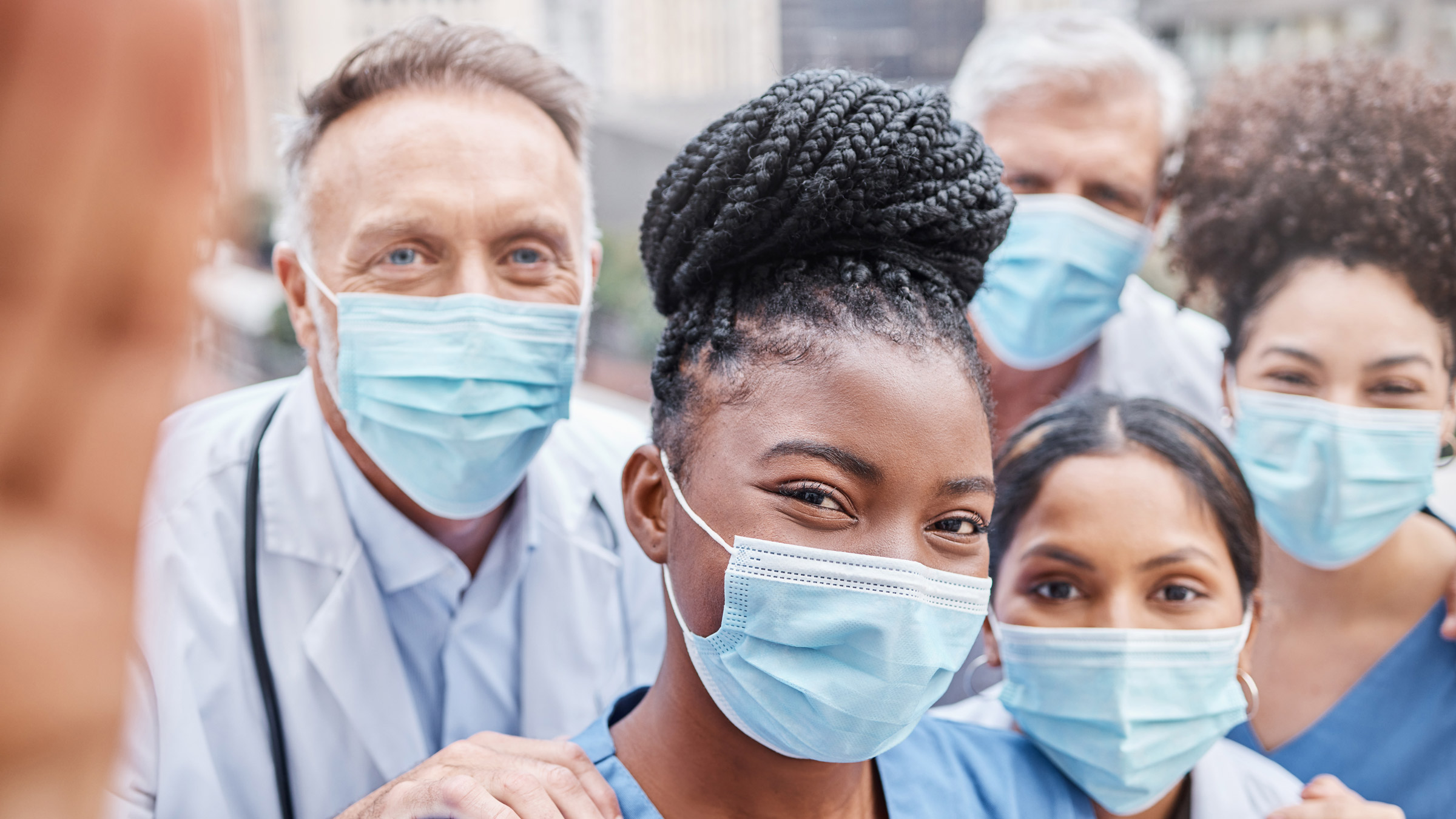 How to Tackle Professionalism and Social Media as a Healthcare ...