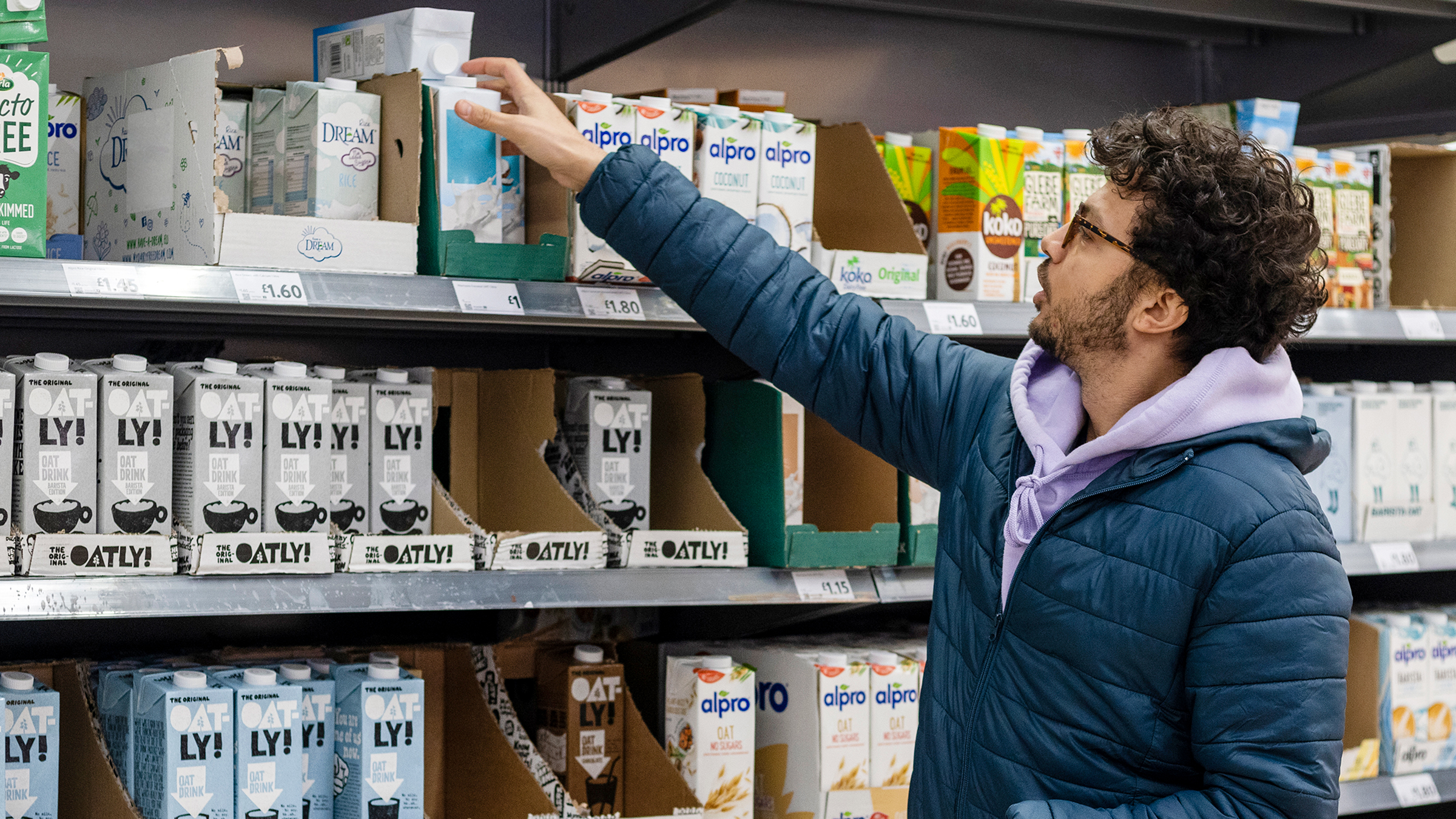 Is Oat Milk Good or Bad for You? A Dietitian Explains - GoodRx