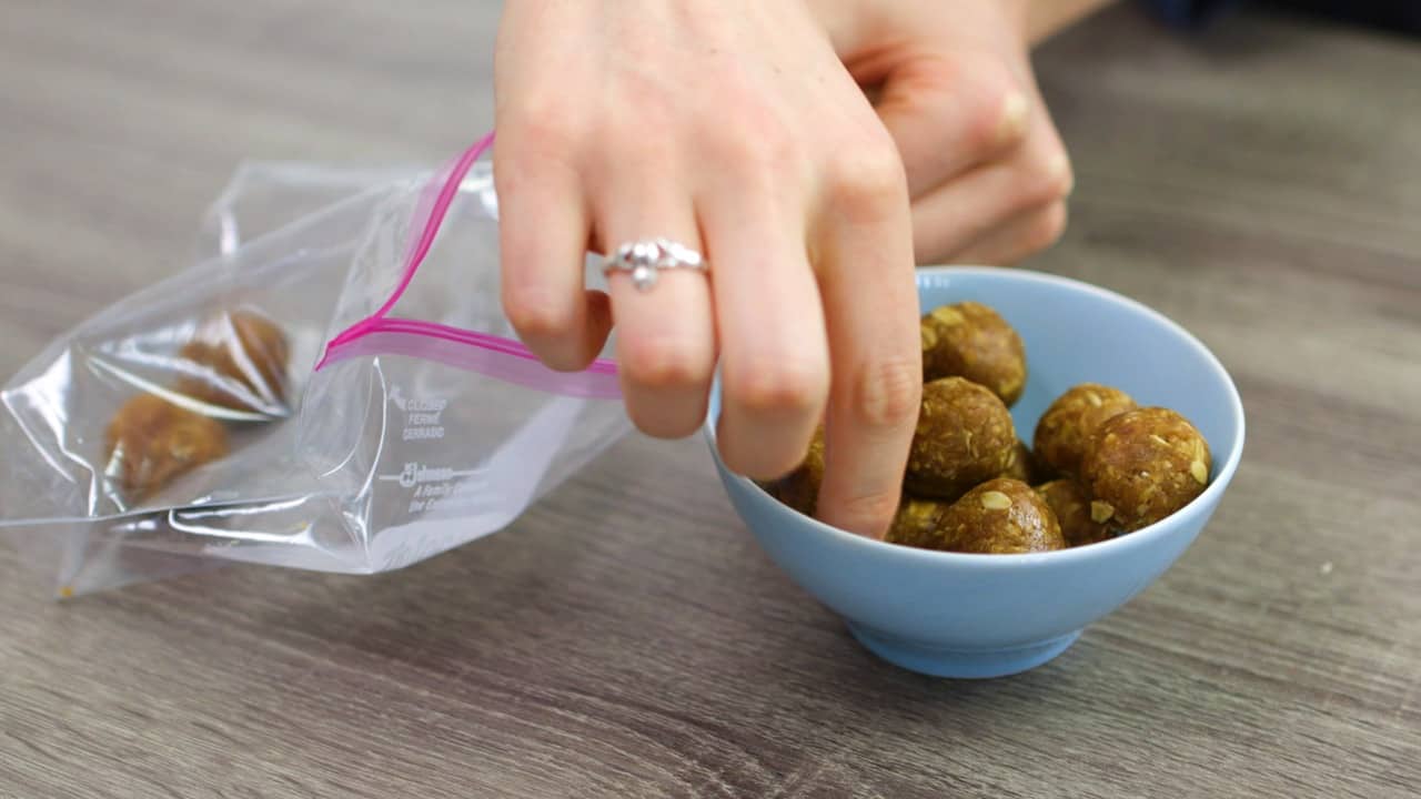 Sorry, Vending Machine: 5 Nutritious Portable Snacks to Make You ...