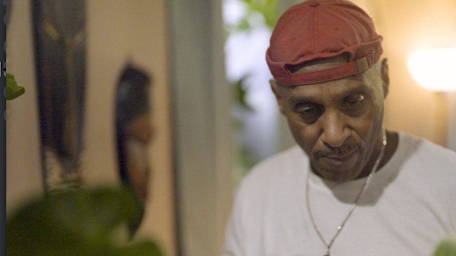 What It Was Like to Live with HIV During the ’80s and ’90s - GoodRx