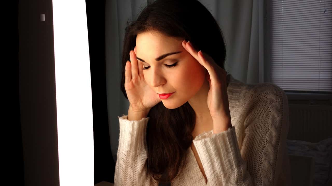 Light Therapy for Seasonal Affective Disorder: Tips for Picking the ...