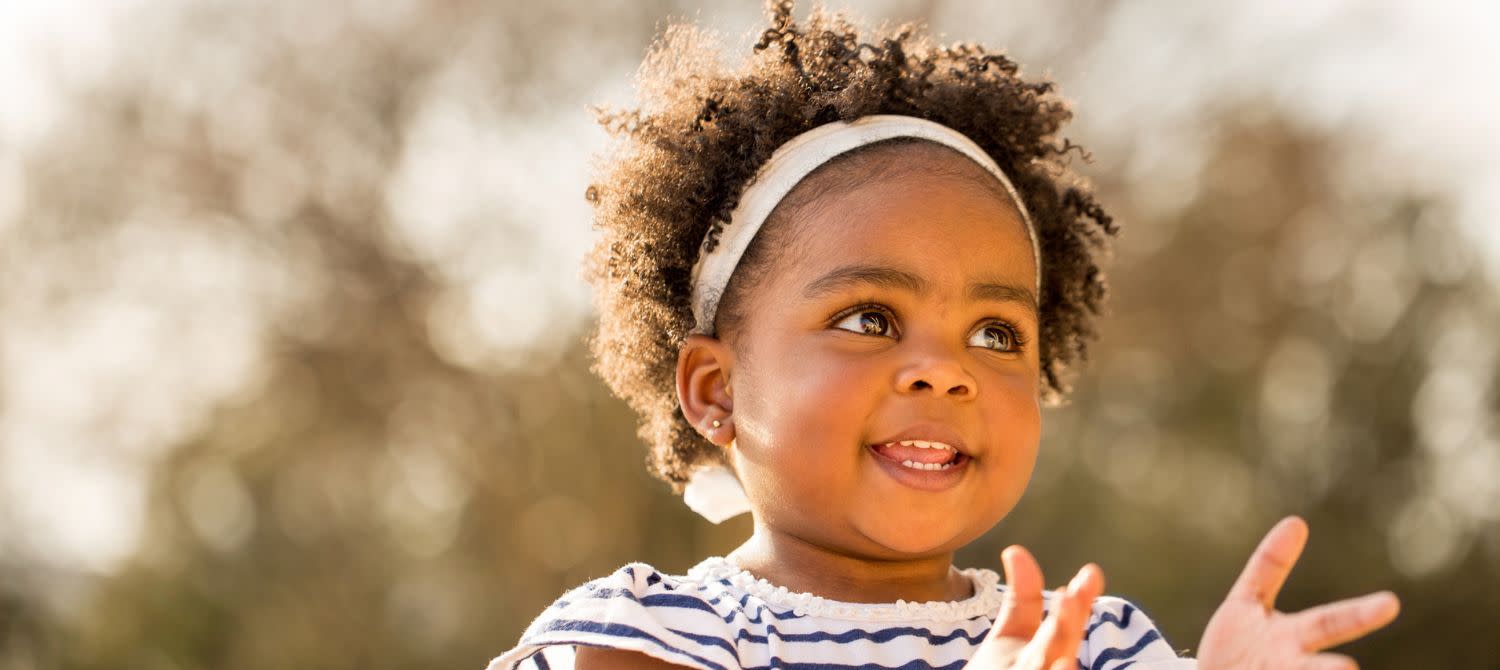 14 month old toddler milestones: Development, growth, speech, language ...