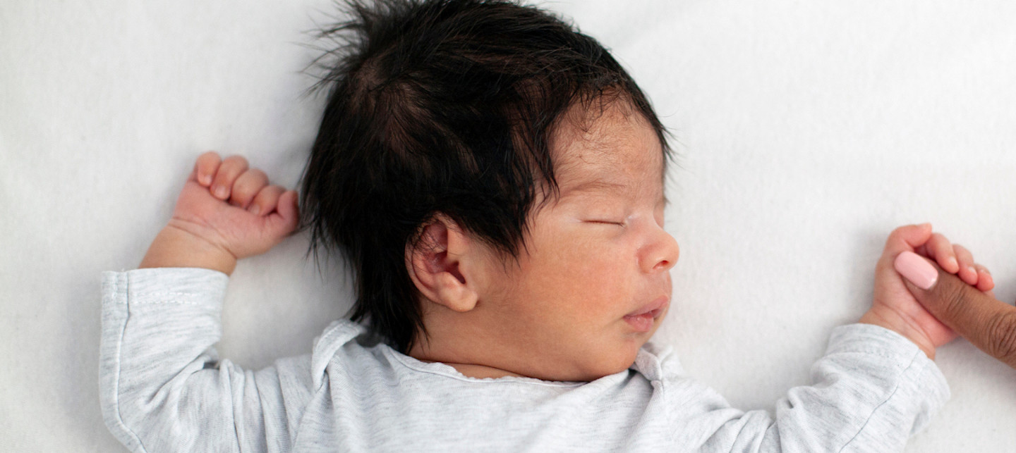 2 week old sleep schedule: Bedtime and nap schedule | Huckleberry