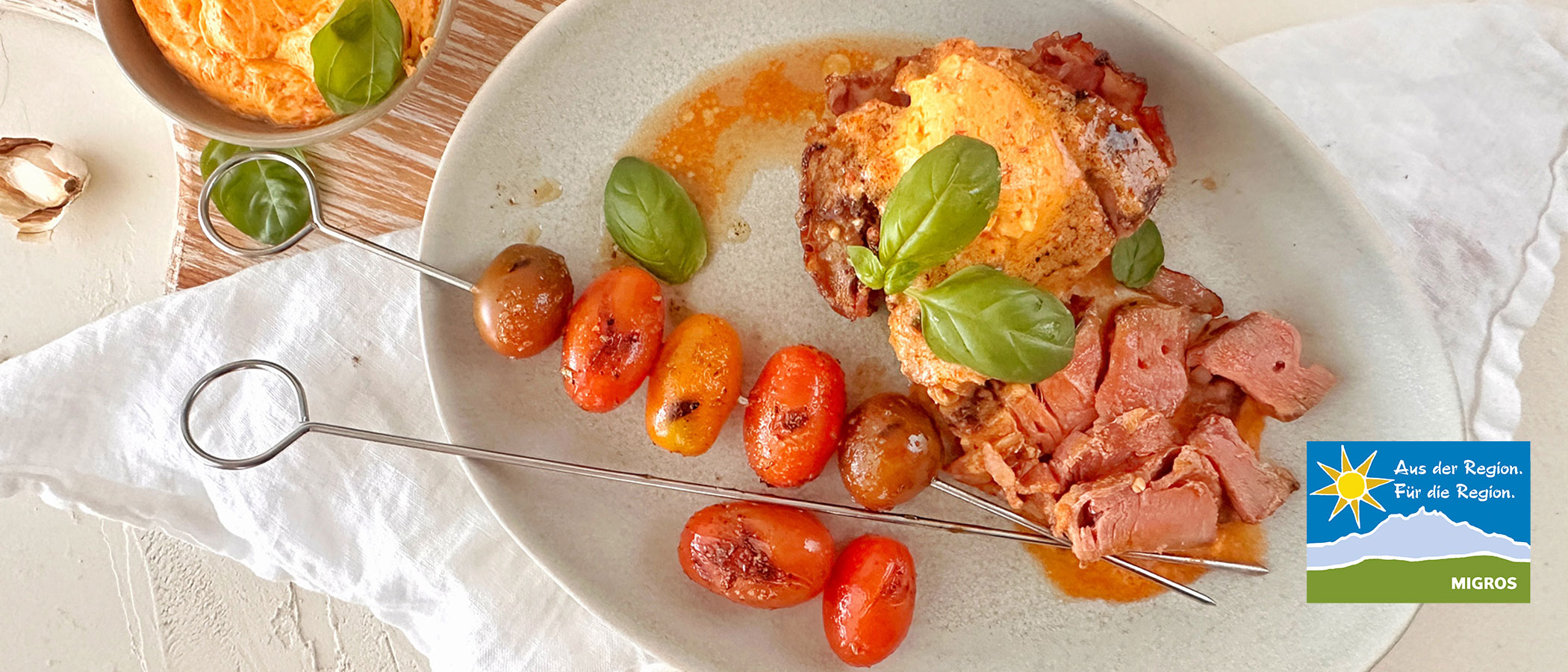 Migros Luzern: Westernsteak mit Caprese-Butter • Migros
