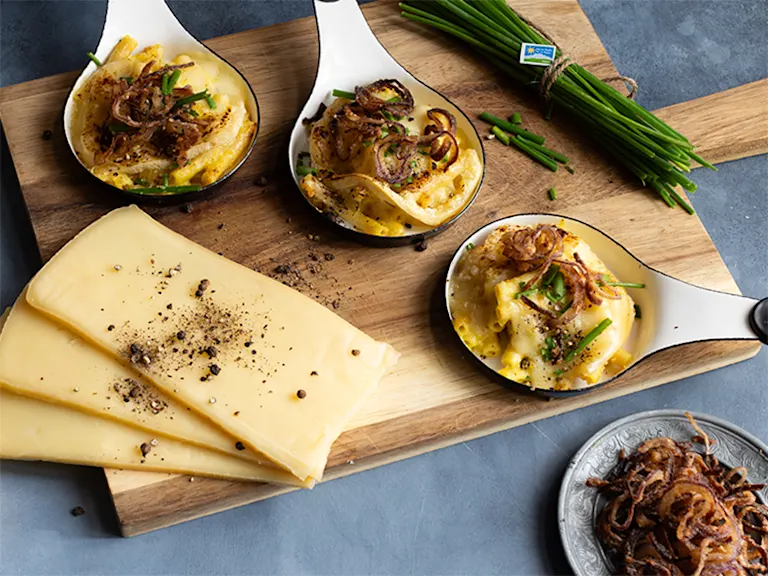 Migros Luzern: Mac and Cheese mit Raclettekäse • Migros