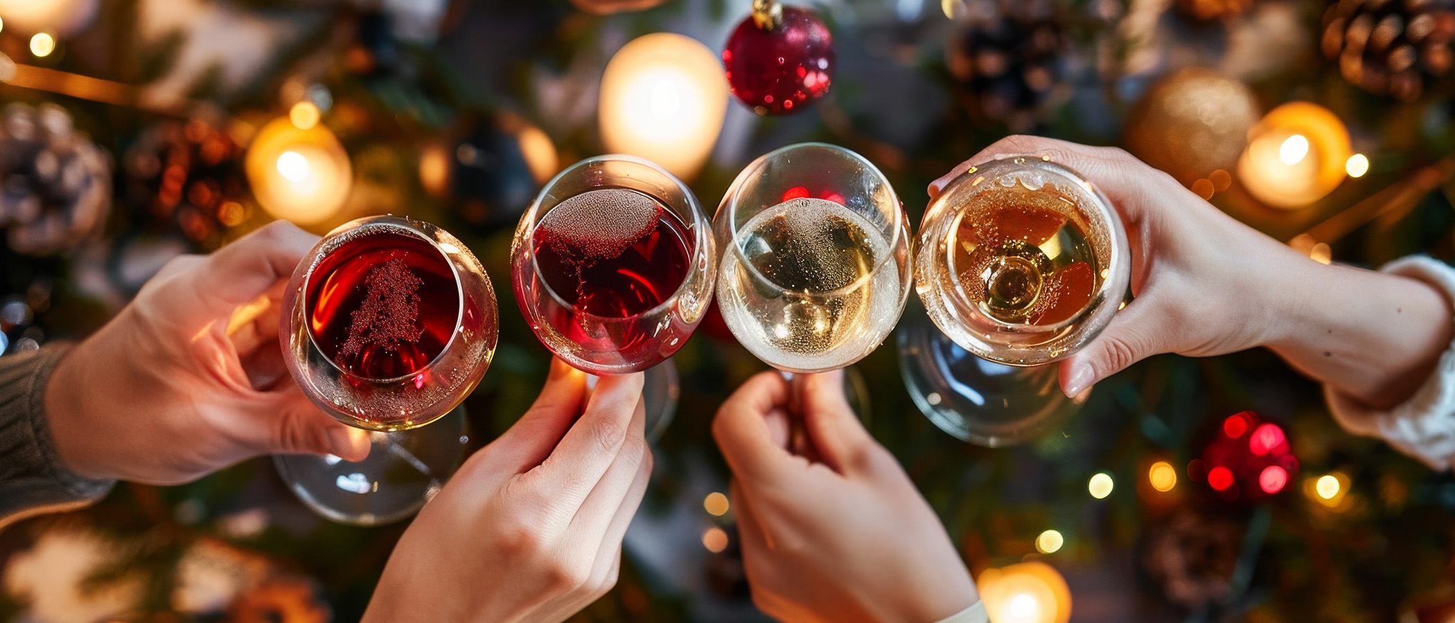 A glass full of festive magic: the best wines for Christmas • Migros