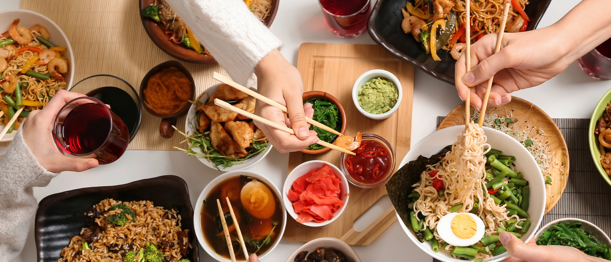 Eating properly with chopsticks • Migros