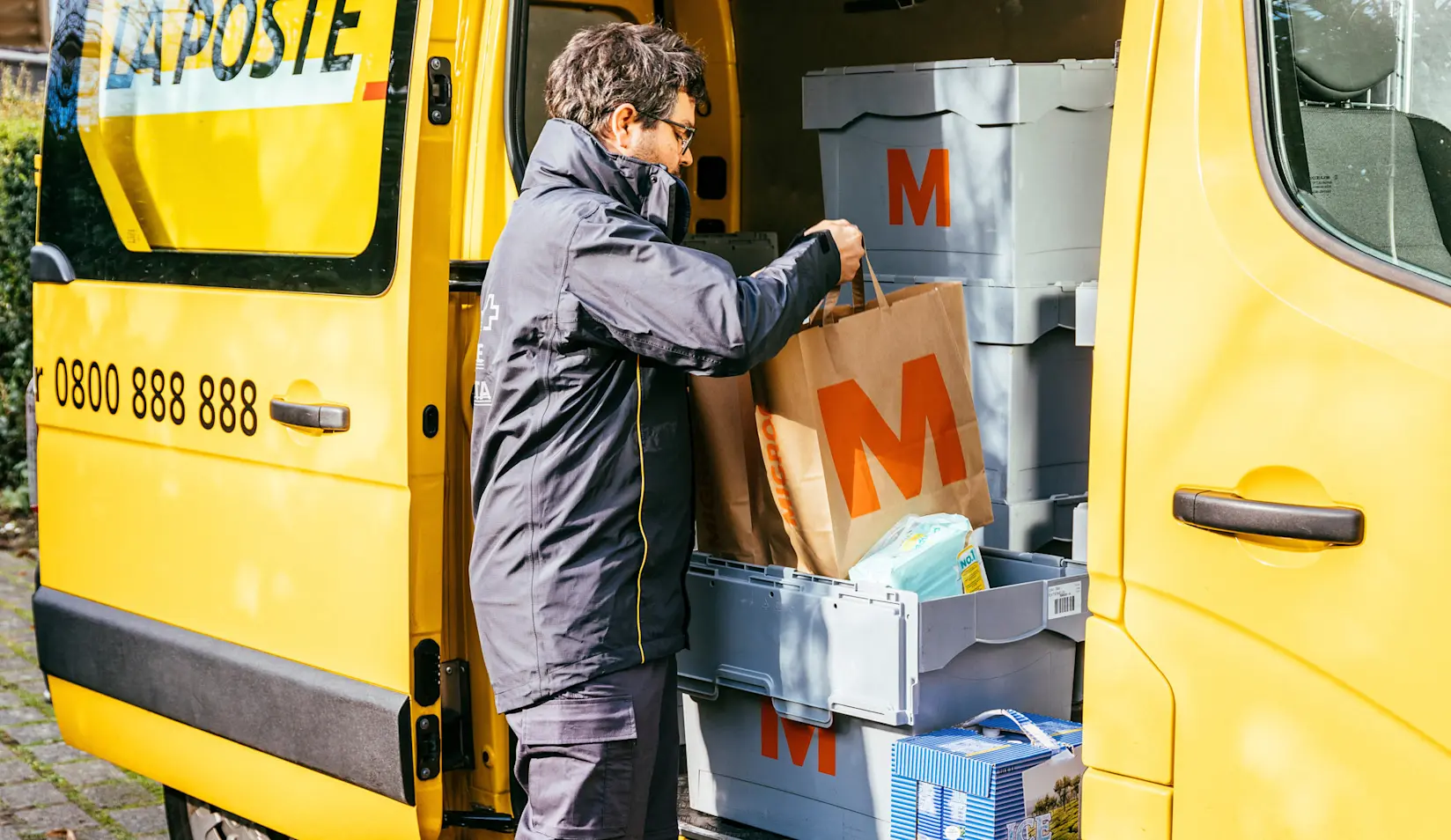 So kommt deine Onlinebestellung zu dir • Migros Online