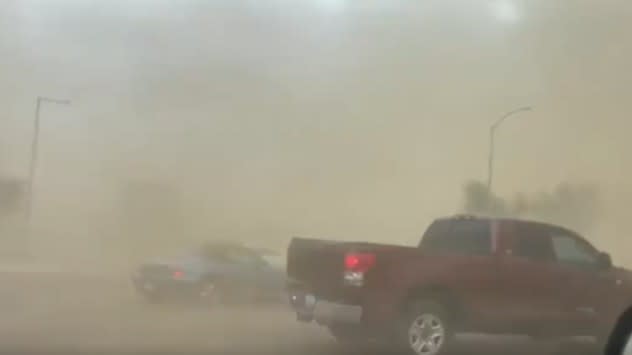 Phoenix dust storm: Poor visibility and power outages – Weather News