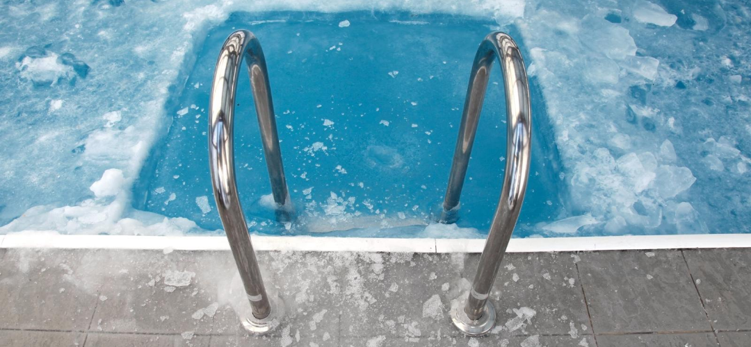 How to Prepare Your Swimming Pool for Severe Weather - Freezing ...