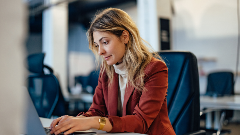 7 Hidden stressors for middle managers | Hello Coach