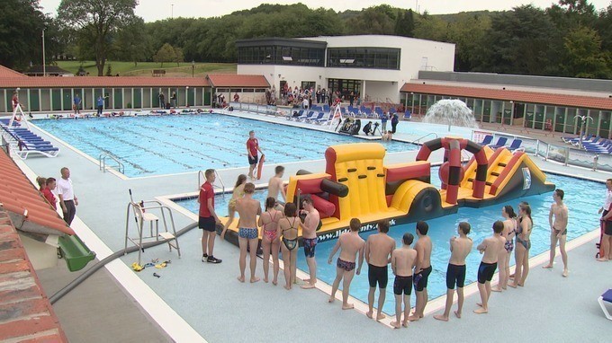 Back To The Baths: The regeneration of Pontypridd's Lido | Wales Programmes