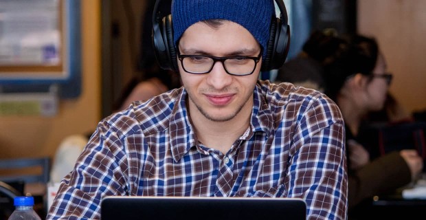 5 Creative Ways To Engage Remote Employees Whooshkaa 5-creative-ways-to-engage-remote-employees-whooshkaa