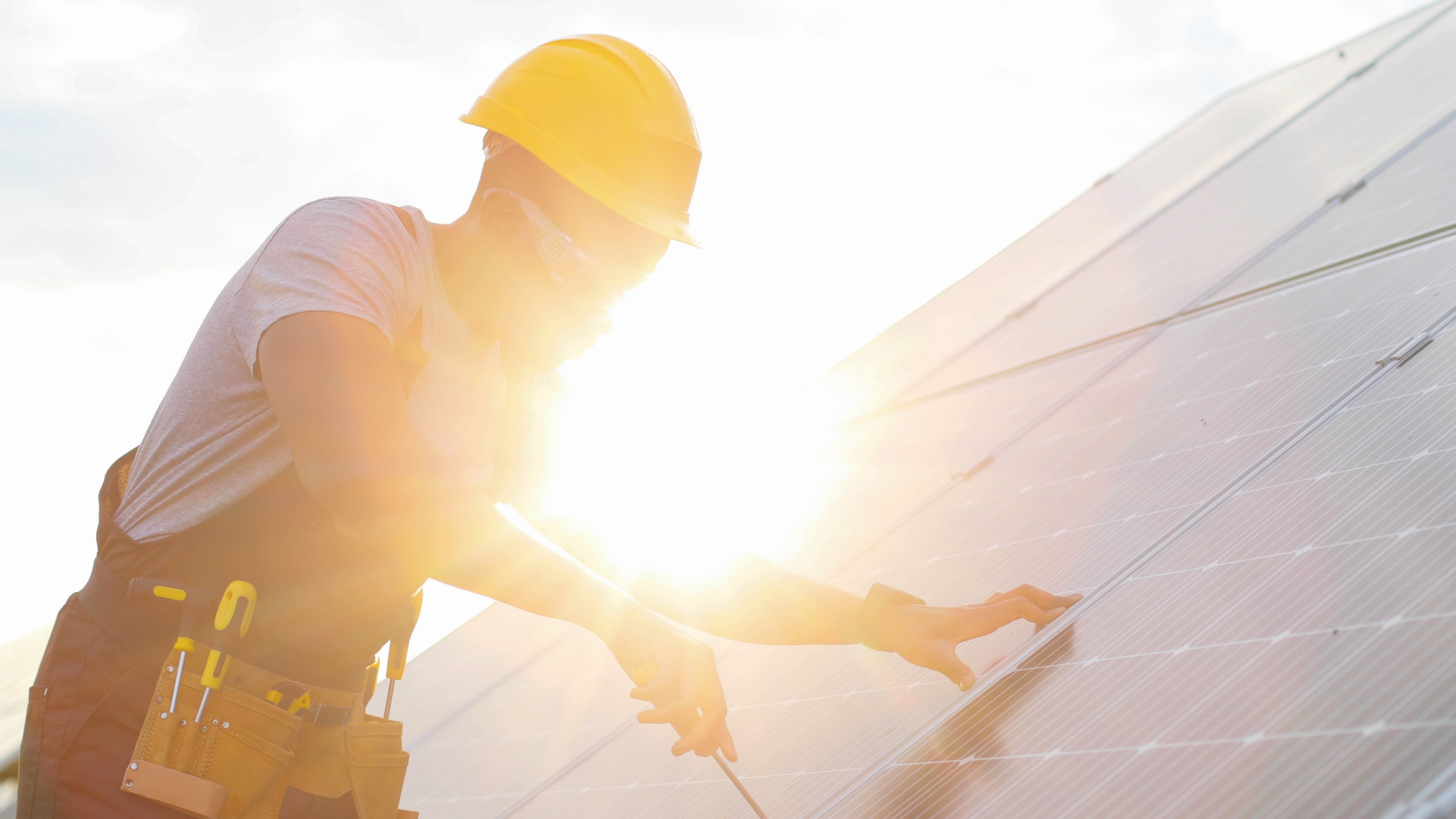 Solaranlagen produzieren Strom und Wärme auf Ihrem Haus