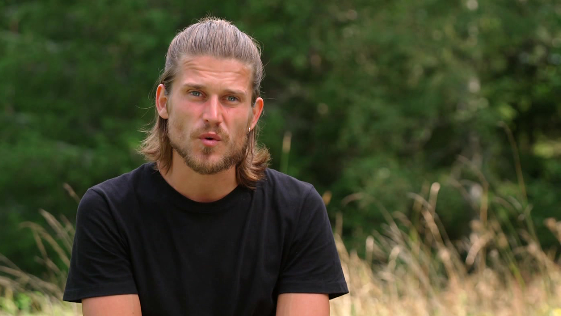 Farmen: Jesper chockad och ledsen över det han nu sett på tv