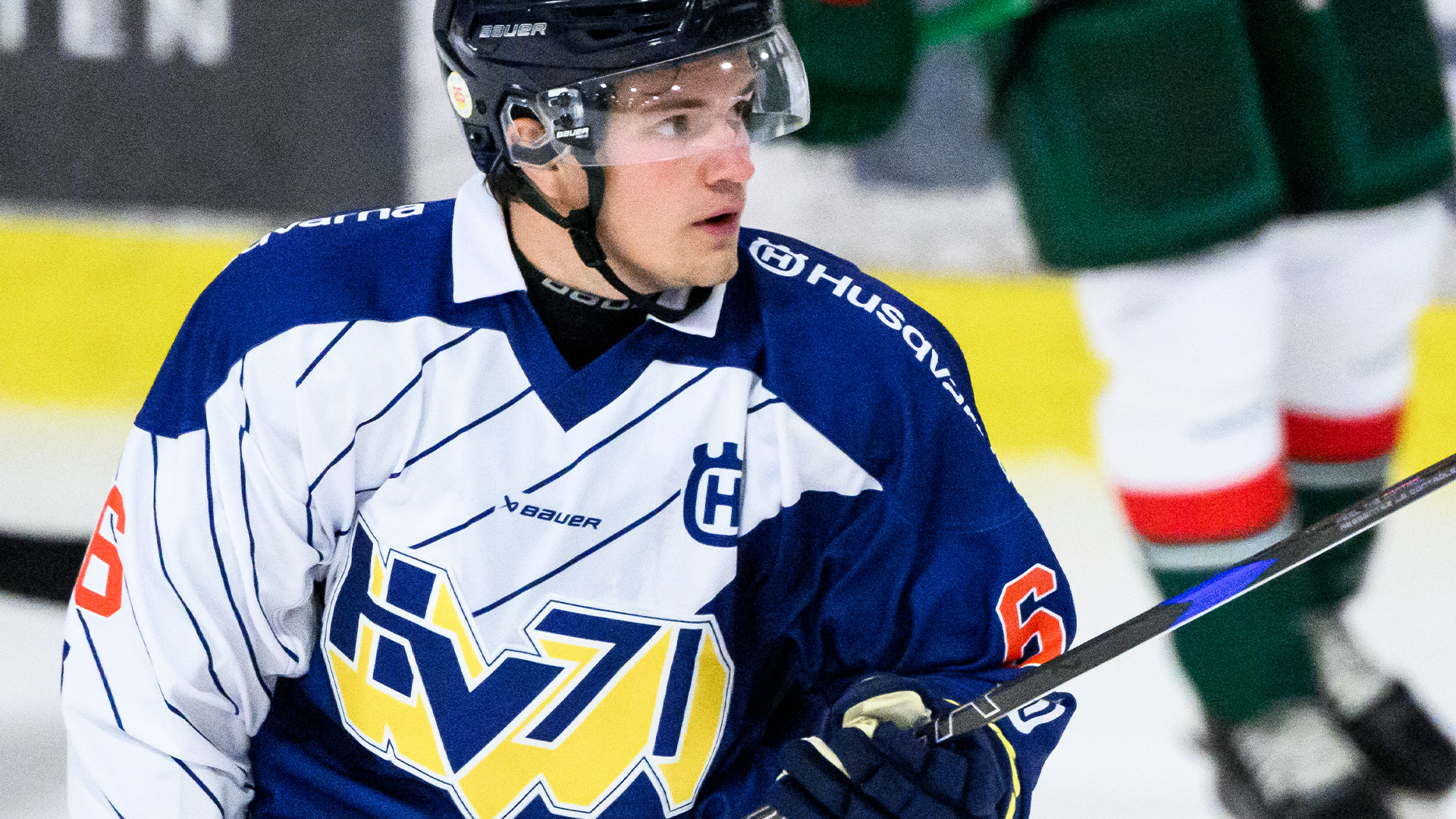 Bryter kontraktet med backen: ”Tuff konkurrens”