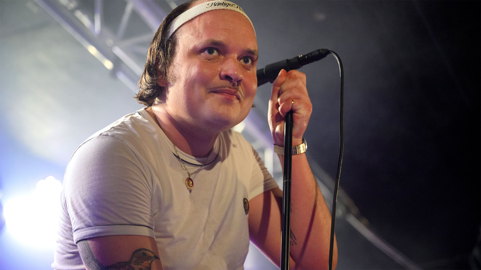 David Ritschard ställer in spelningar – vårdas på sjukhus