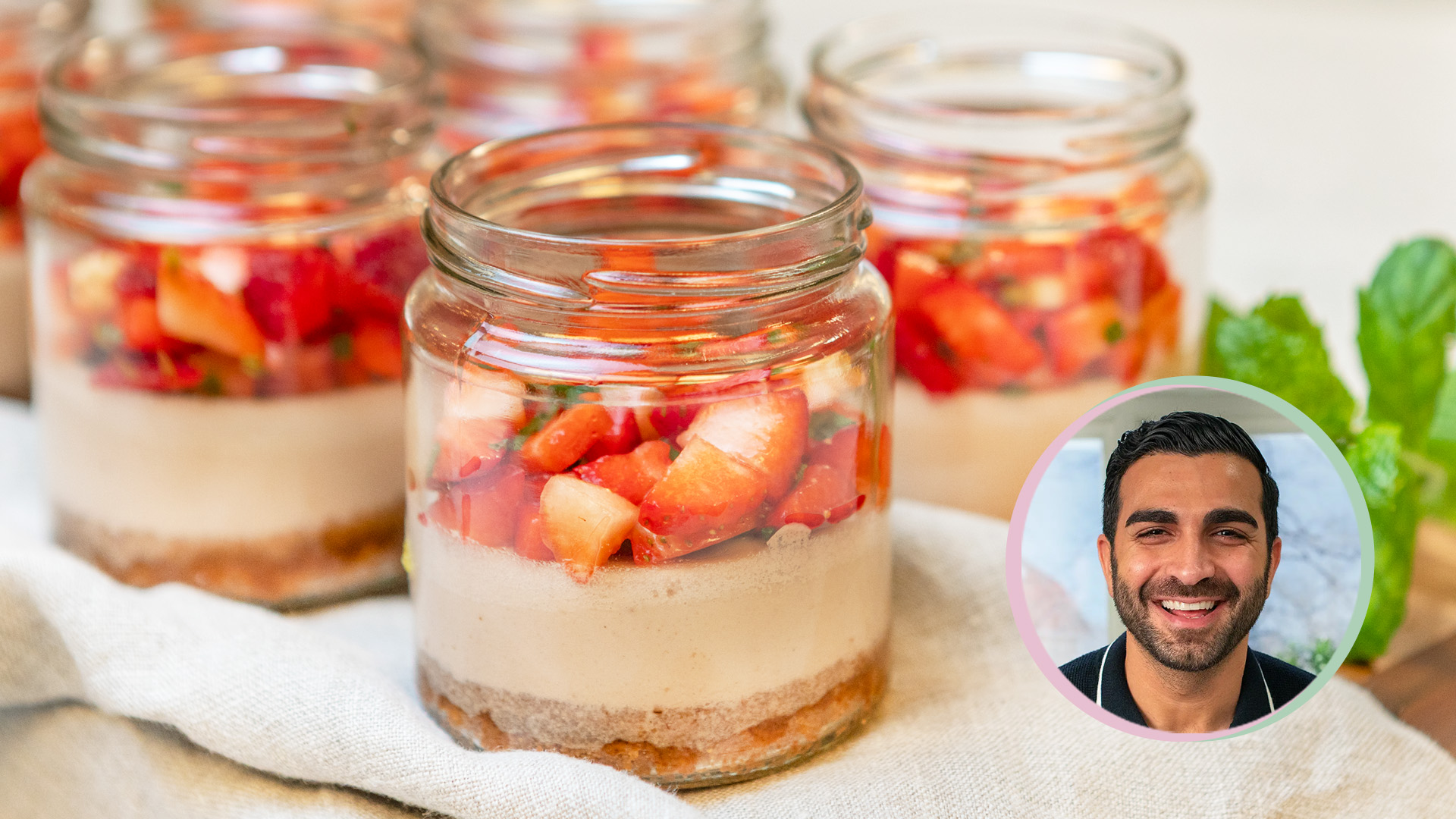 Roy Fares jordgubbscheesecake i glas