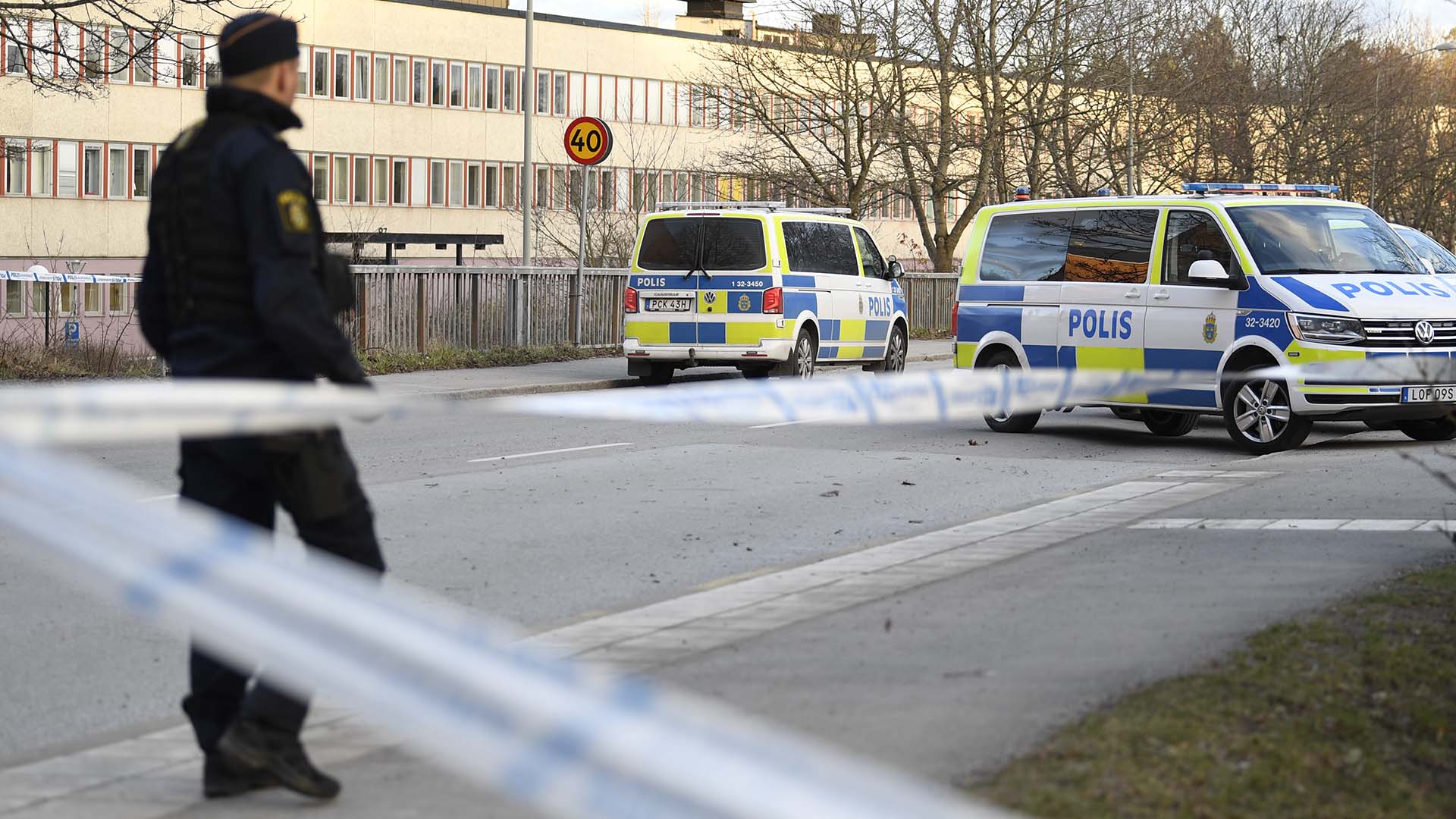 Pappa skjuten i huvudet i Skärholmen – 12-åriga sonen vittne