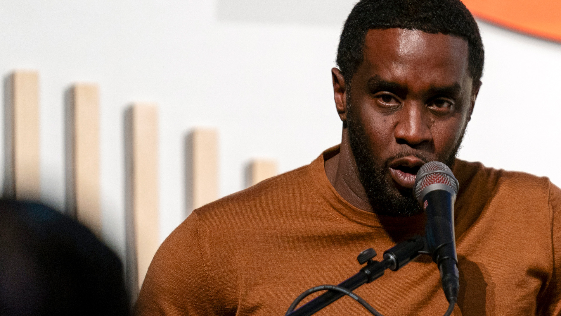 120 personer stämmer Sean ”Diddy” Combs för övergrepp