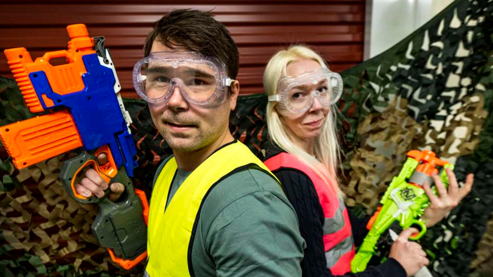 Martin och Sandra ordnar barnkalas för de som inte har råd