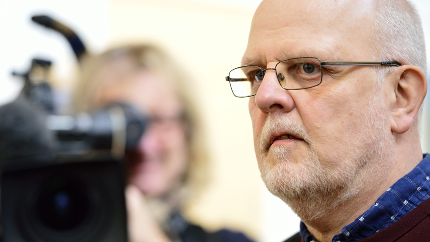 Bergwall anmäler överläkare