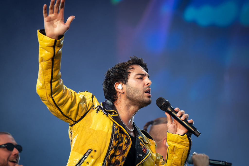 Darin på akustisk turné nästa år