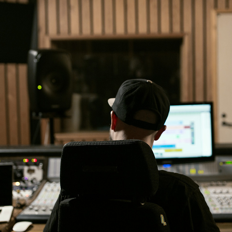 Ji Xiang - Genelec.com