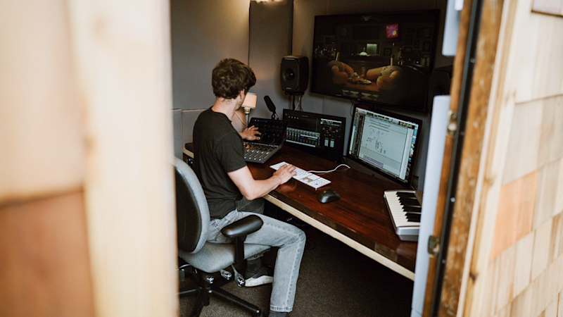 At Home with Reed Harvey - Genelec.com