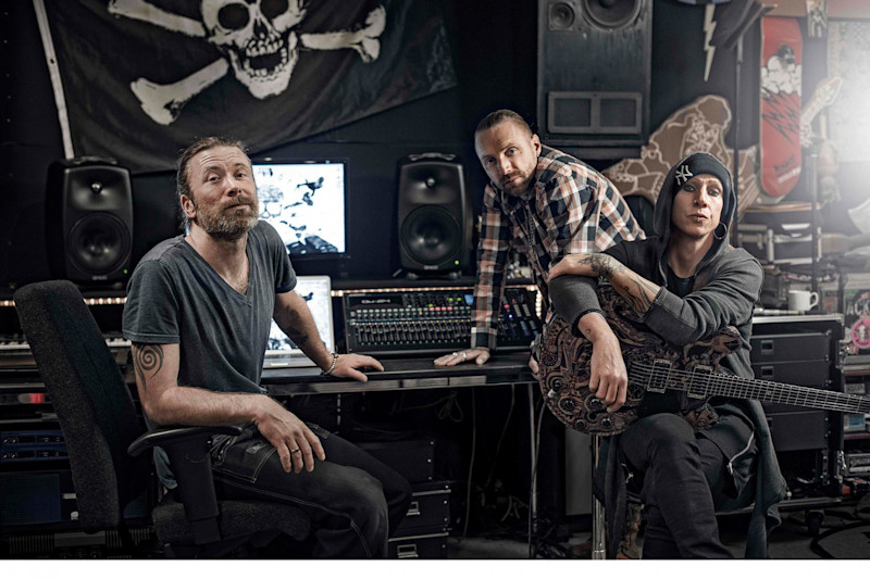 Backyard Babies - Genelec.com