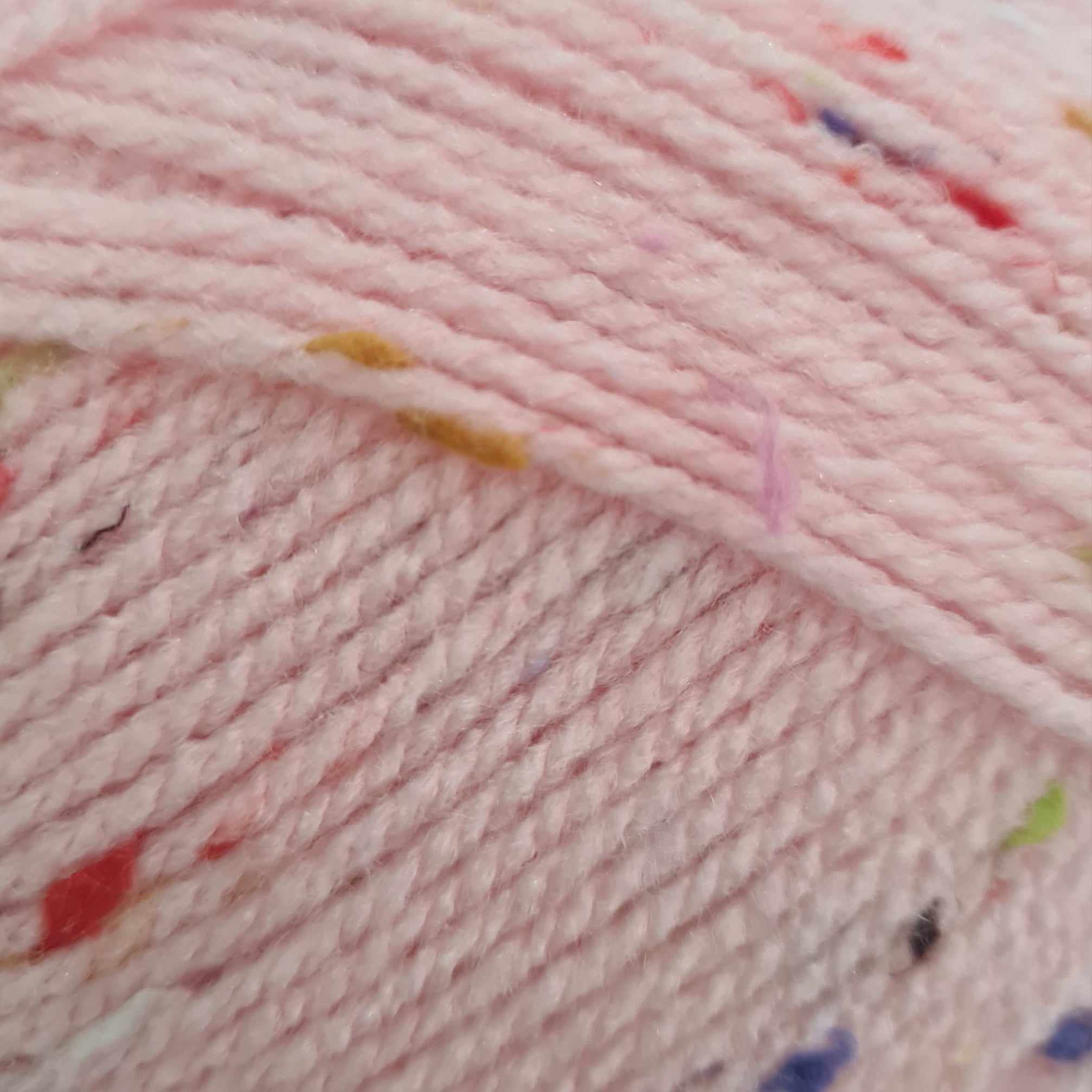 Magnum Tweed - 8007 - Pale Pink Spritz - Panda | Craftee Cottage