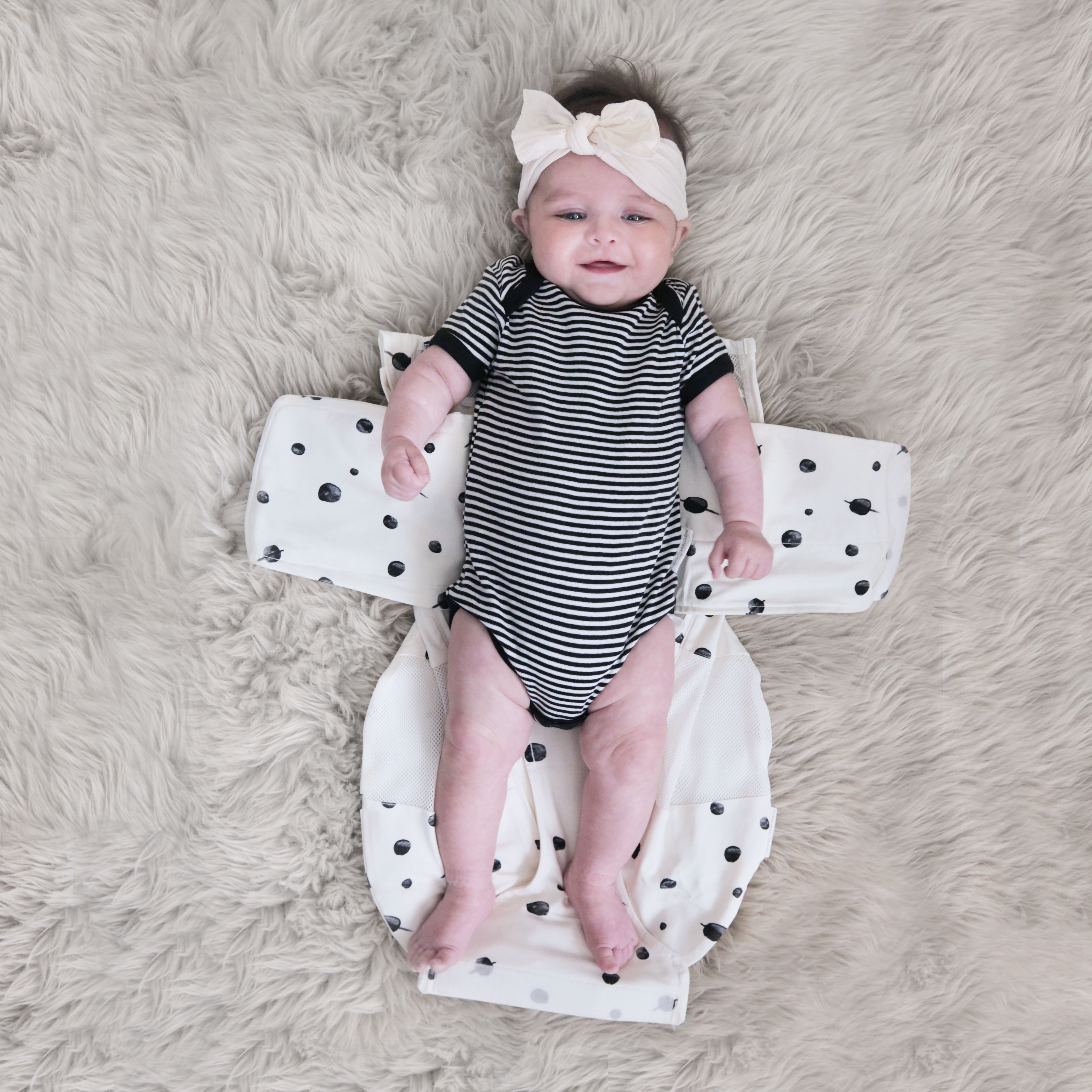Happiest Baby Snoo Sack - Ivory Planets With White Wings, Medium ...
